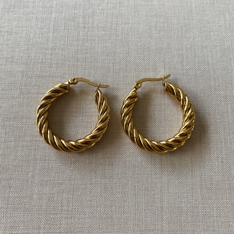 Yasmin Textured Hoops – Kitsense